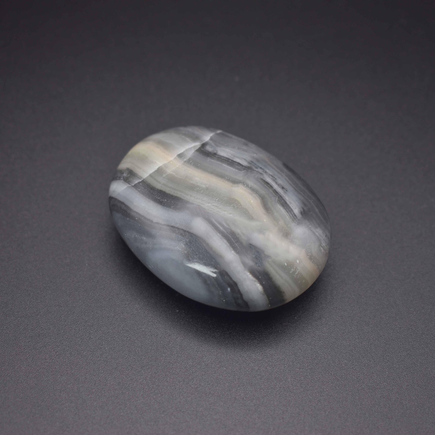 The Ultimate Guide to Agate: Types, Properties, and Uses – Mystic Gleam